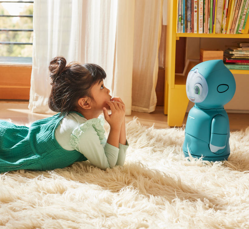 The World's First AI Robot for Kids Aged 5-10 – Moxie Robot